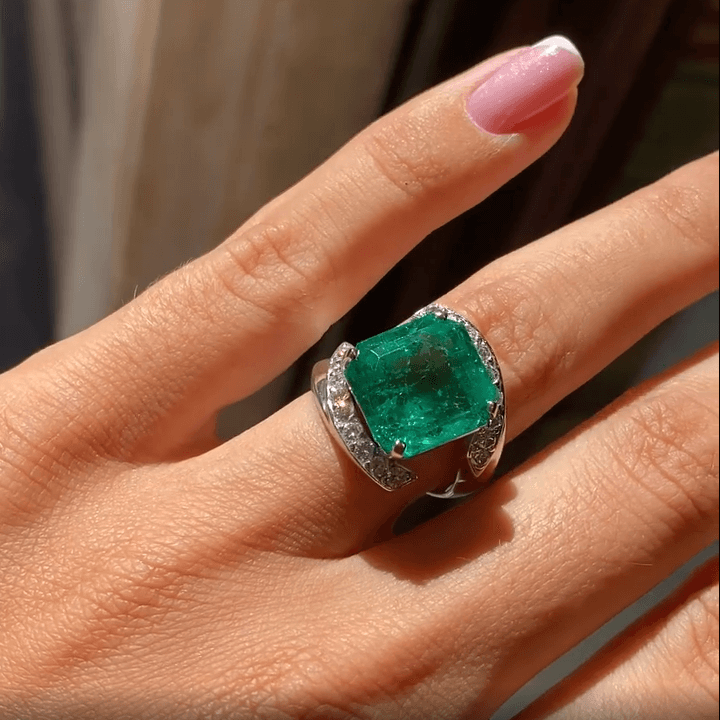 12ct Asscher Cut Emerald Bold Engagement Ring | SayaBling
