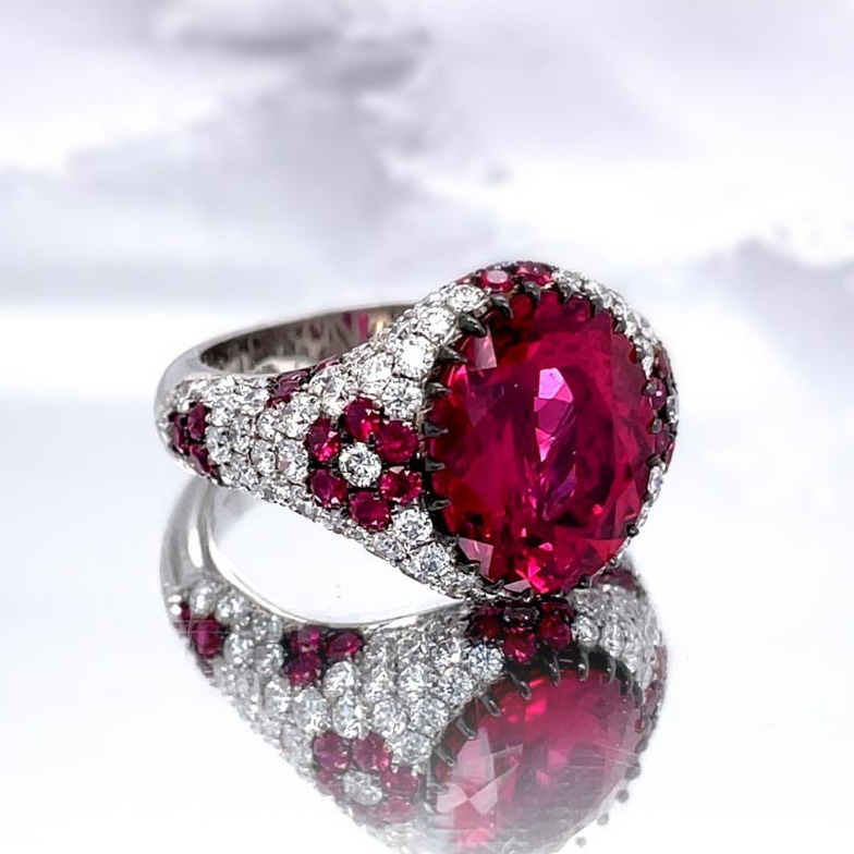 Vintage 6ct Oval Cut Ruby Engagement Ring | SayaBling