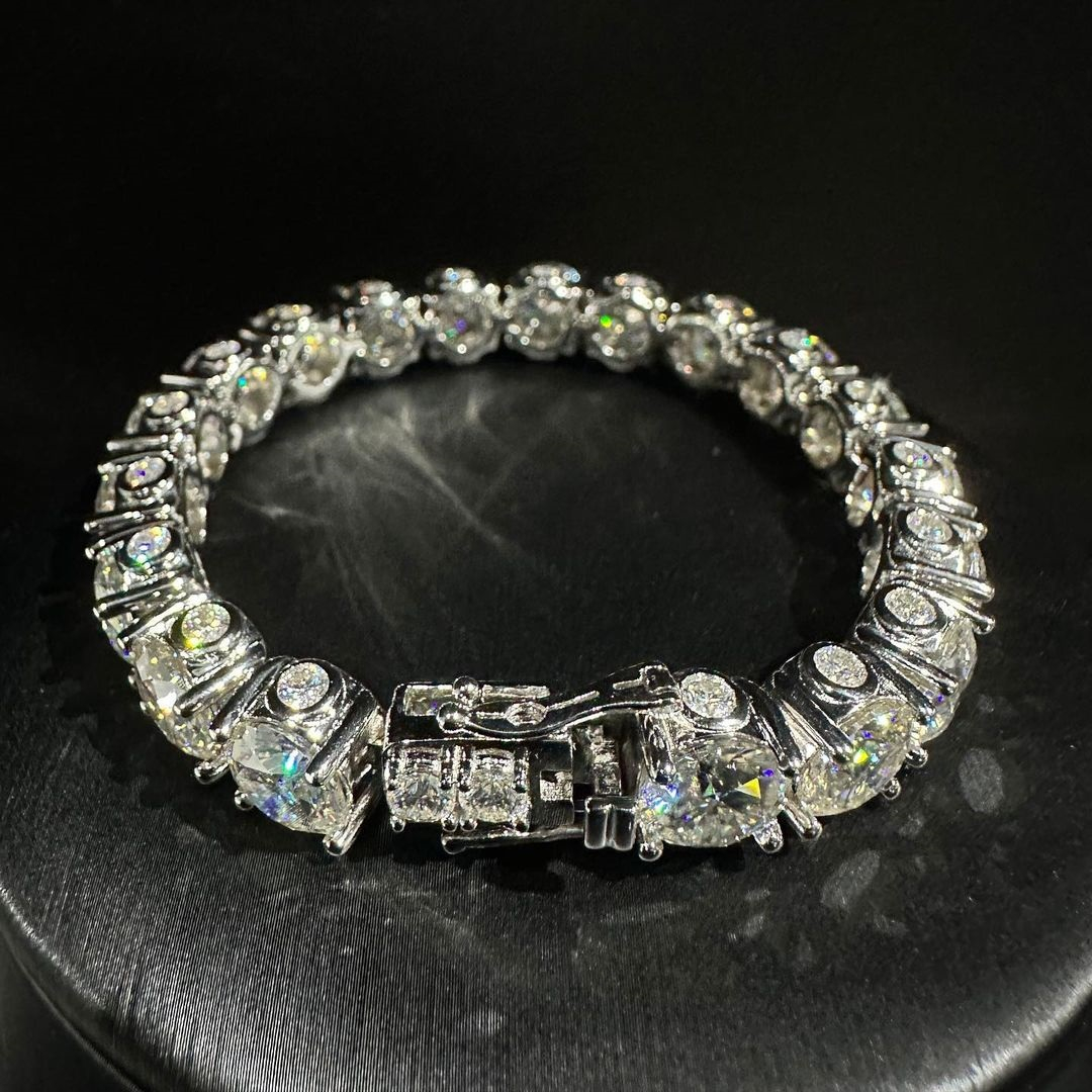 55ctw 9MM Round Cut White Sapphire Statement Bracelet | SayaBling