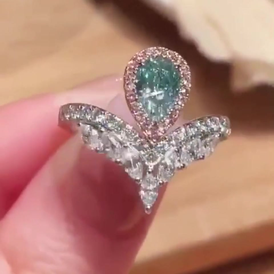 SayaBling Pear Cut Crown Sapphire Engagement Ring | SayaBling