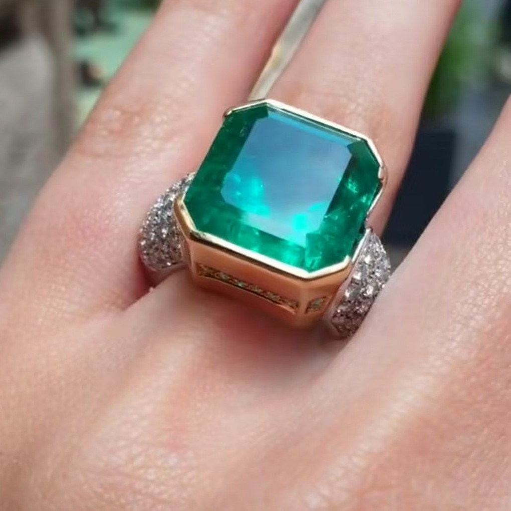 15ct Asscher Cut Emerald Paved Engagement Ring | SayaBling Jewelry