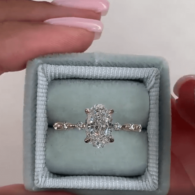 4.0ct Oval Cut White Sapphire Engagement Ring in Gold | SayaBling Jewelry