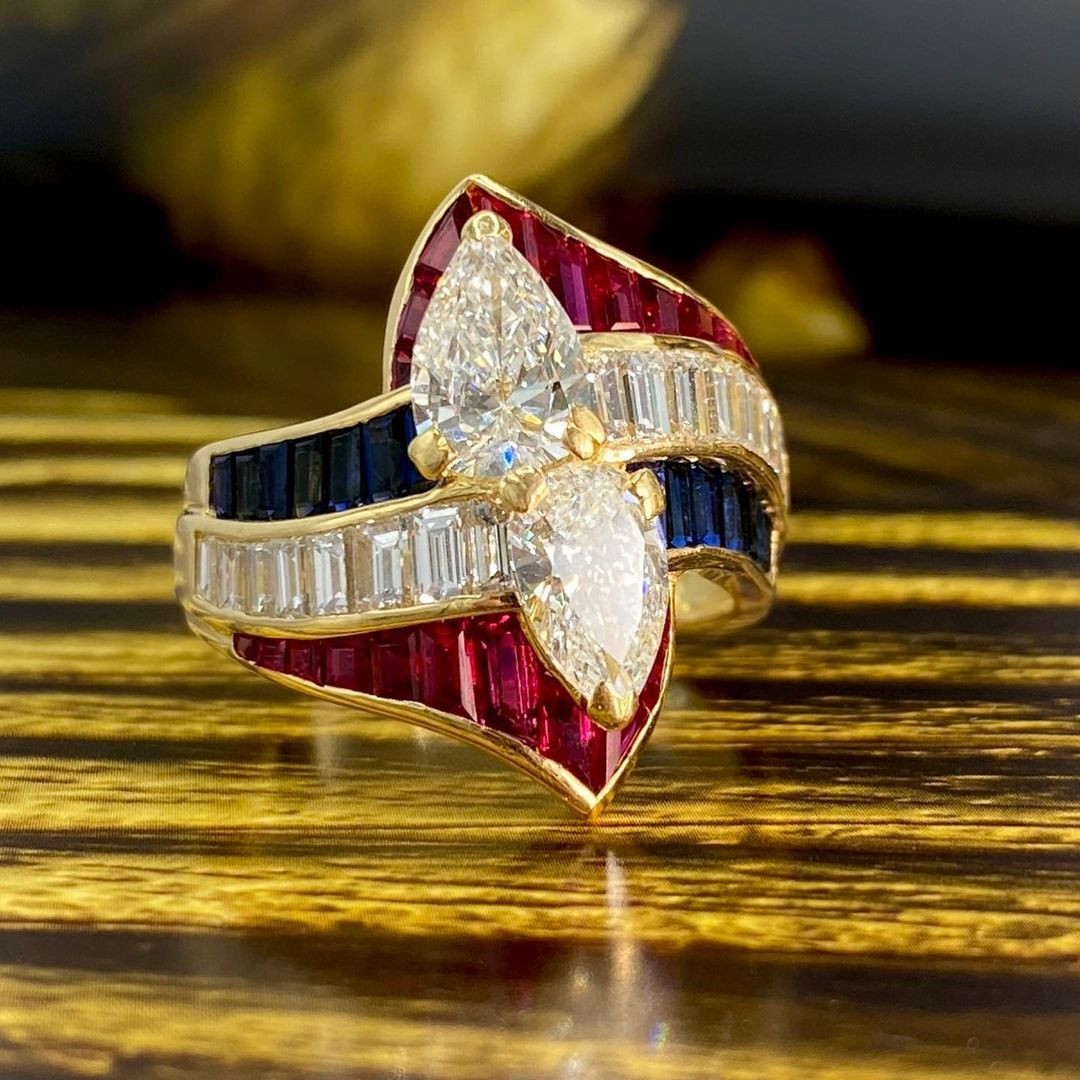 2.5ctw Pear Cut Crossover Vintage Engagement Ring | SayaBling