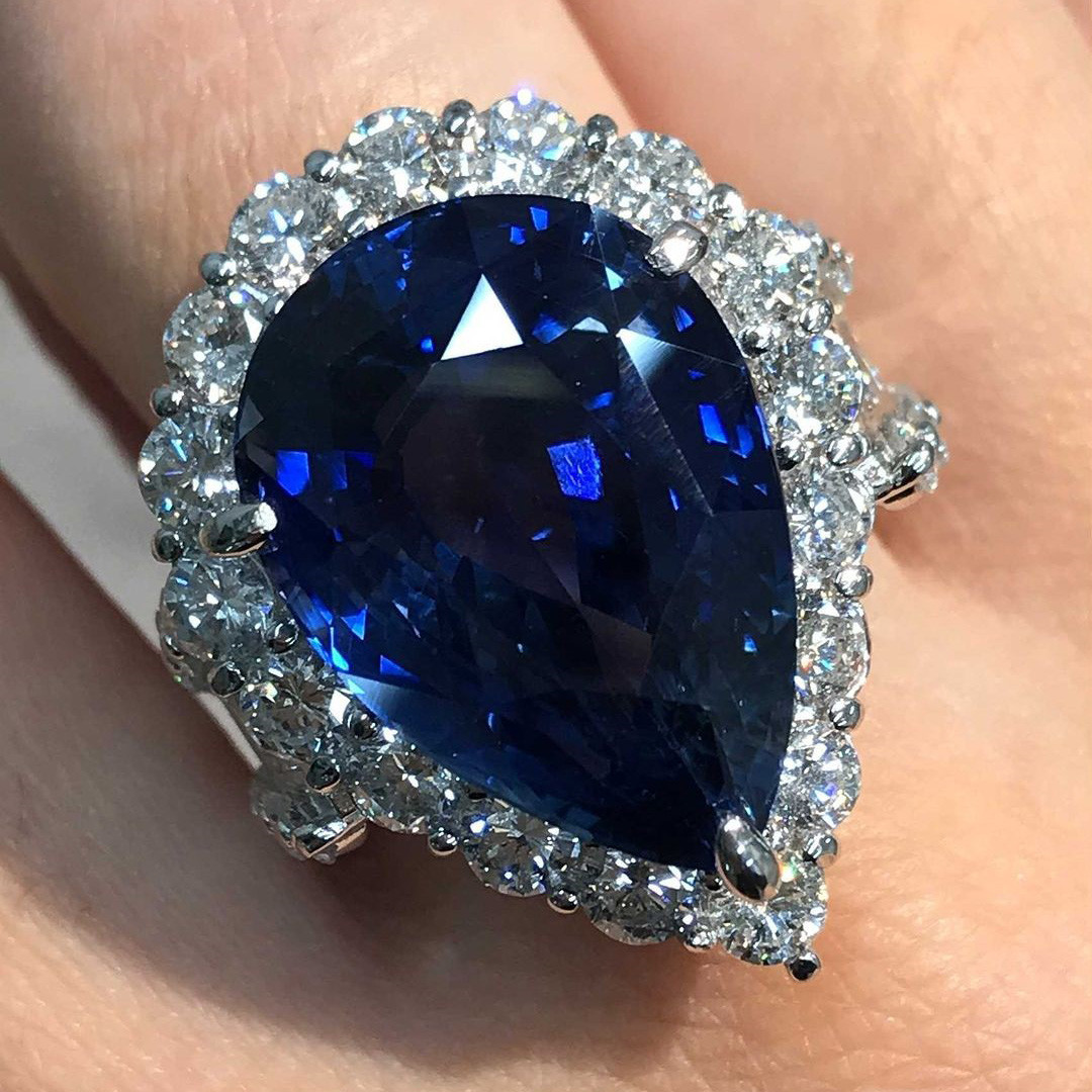 18ct Halo Pear Cut Sapphire Engagement Ring | SayaBling