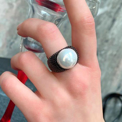 Black Sapphire Paved Pearl Cocktail Ring | SayaBling Jewelry