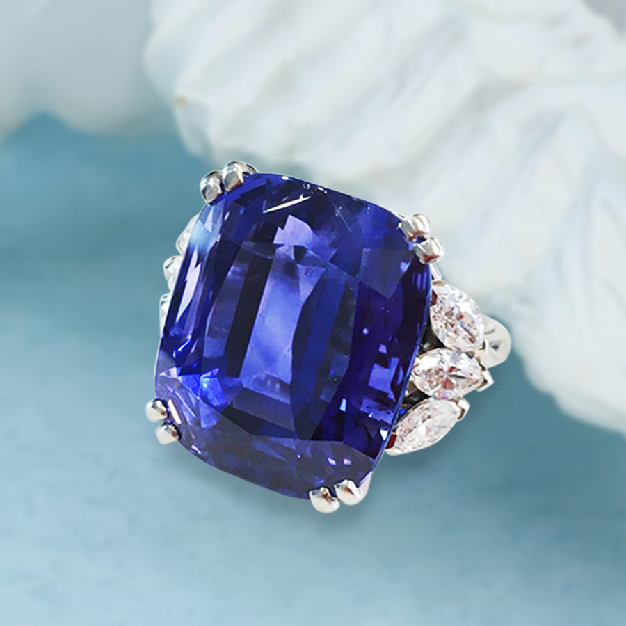 12ct Cushion Cut Sapphire Engagement Ring | SayaBling