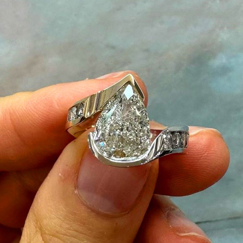 5.4ct Pear Cut White Sapphire Engagement Ring | SayaBling Jewelry 5.4ct Pear Cut White Sapphire Engagement Ring | SayaBling Jewelry