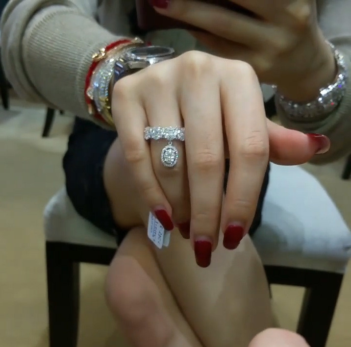 SayaBling Fashion Dangle Sapphire Ring Cocktail Ring | SayaBling