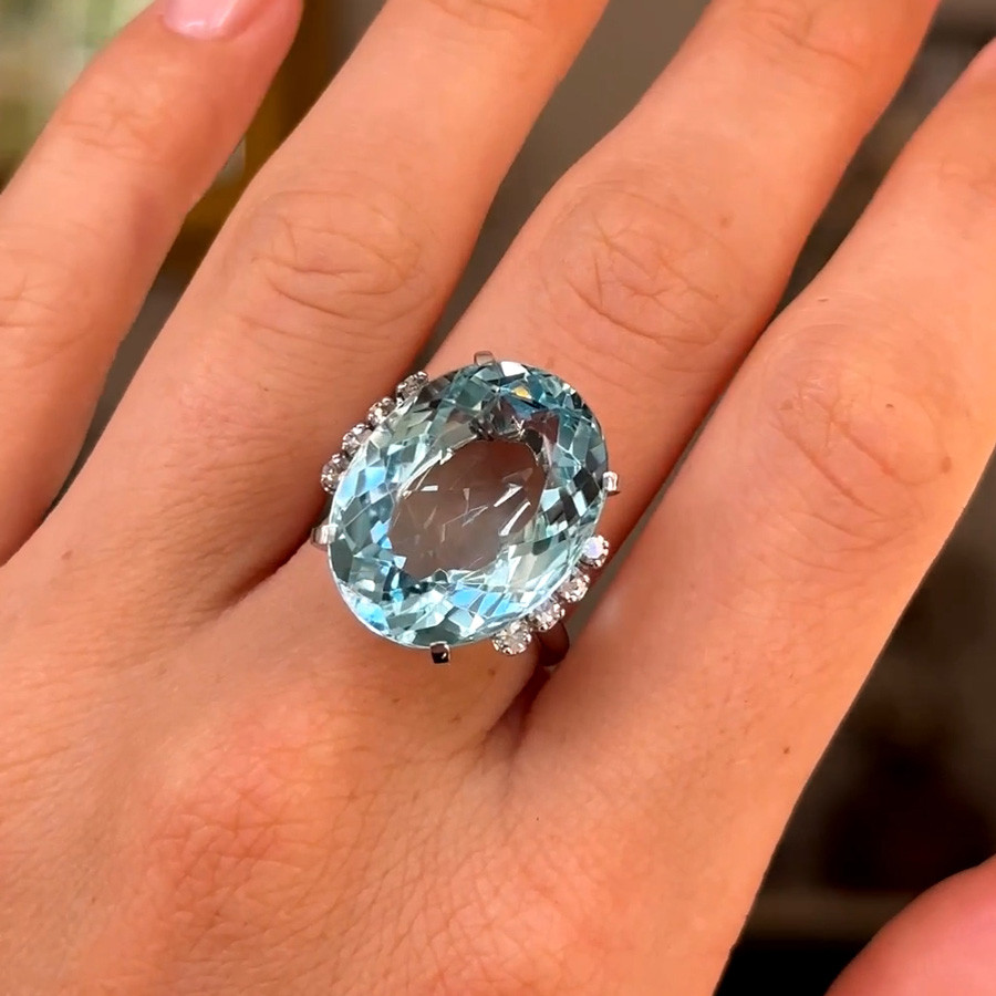 15ct Oval Cut Aquamarine Classic Cocktail Ring | SayaBling