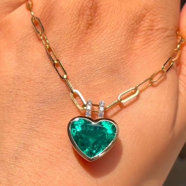 5.9ct Bezel Set Heart Cut Emerald Necklace With Link Chain | SayaBling